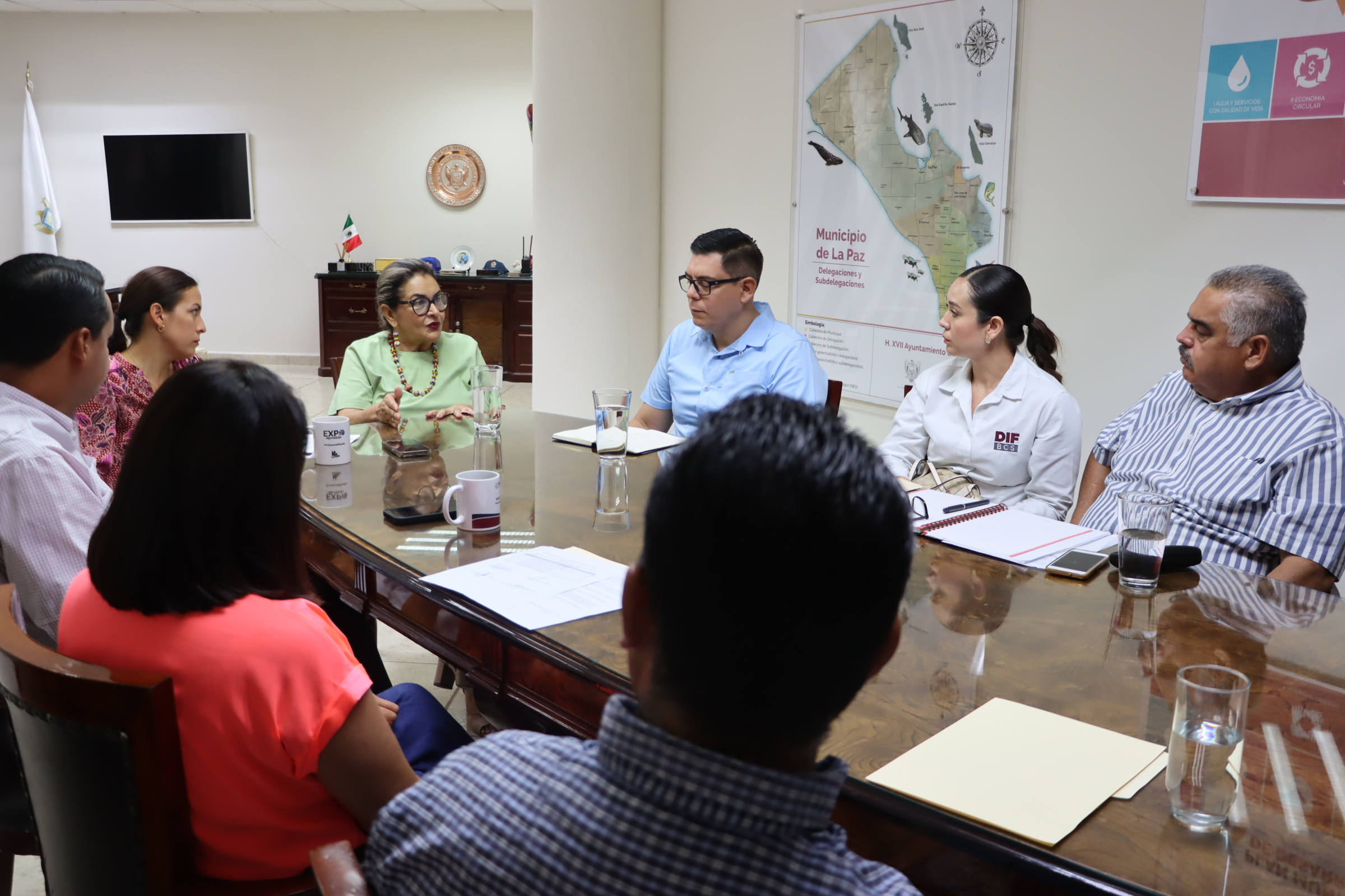 ENTREGA SEDIF RECURSO ECONÓMICO PARA MEJORAR OPERATIVIDAD DE ...